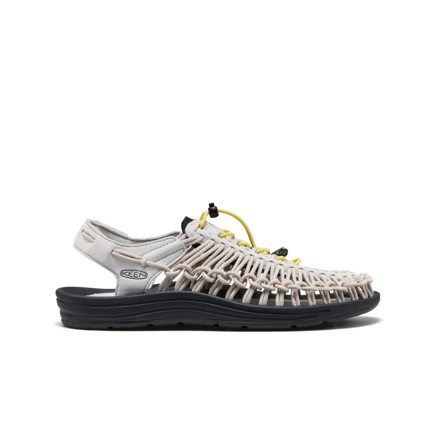Keen – Outside Store MY