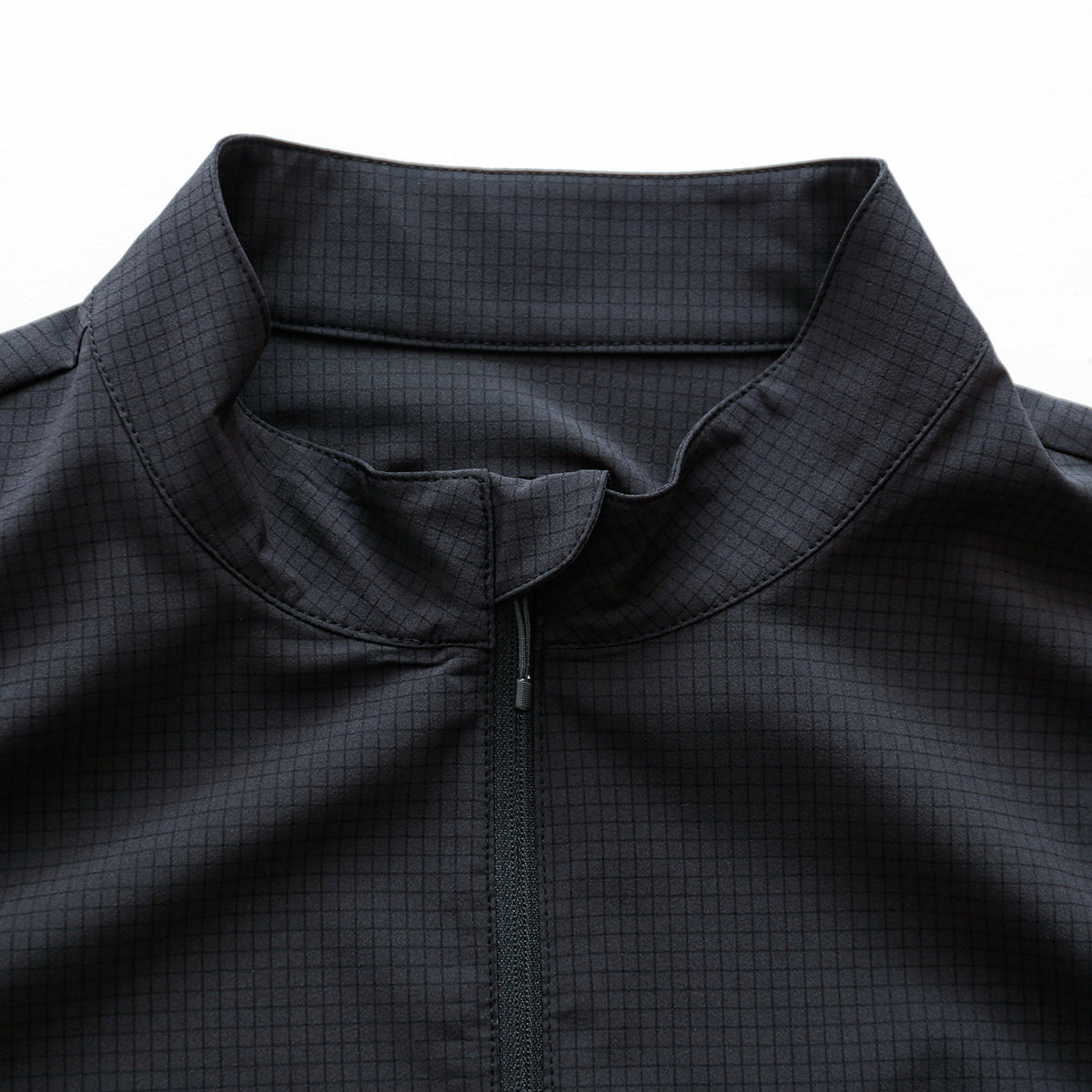 Flow Pullover Vest – Outside Store MY